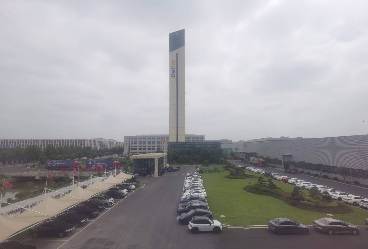 May 19th, 2023 Delfar Elevator Container Loading - Delfar